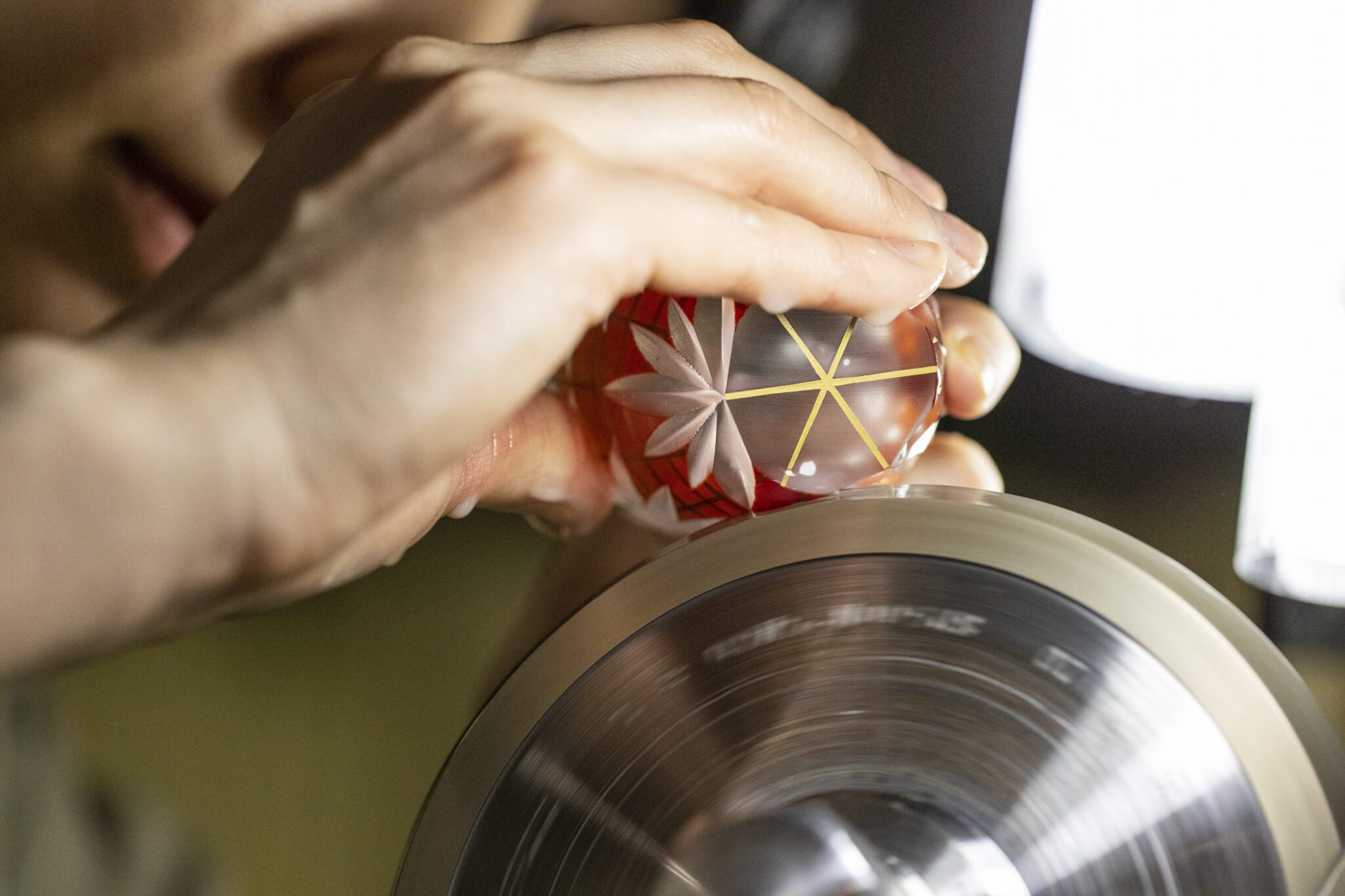 Edo Kiriko: The Beauty of Glass Cutting Revealed - gaho JAPAN